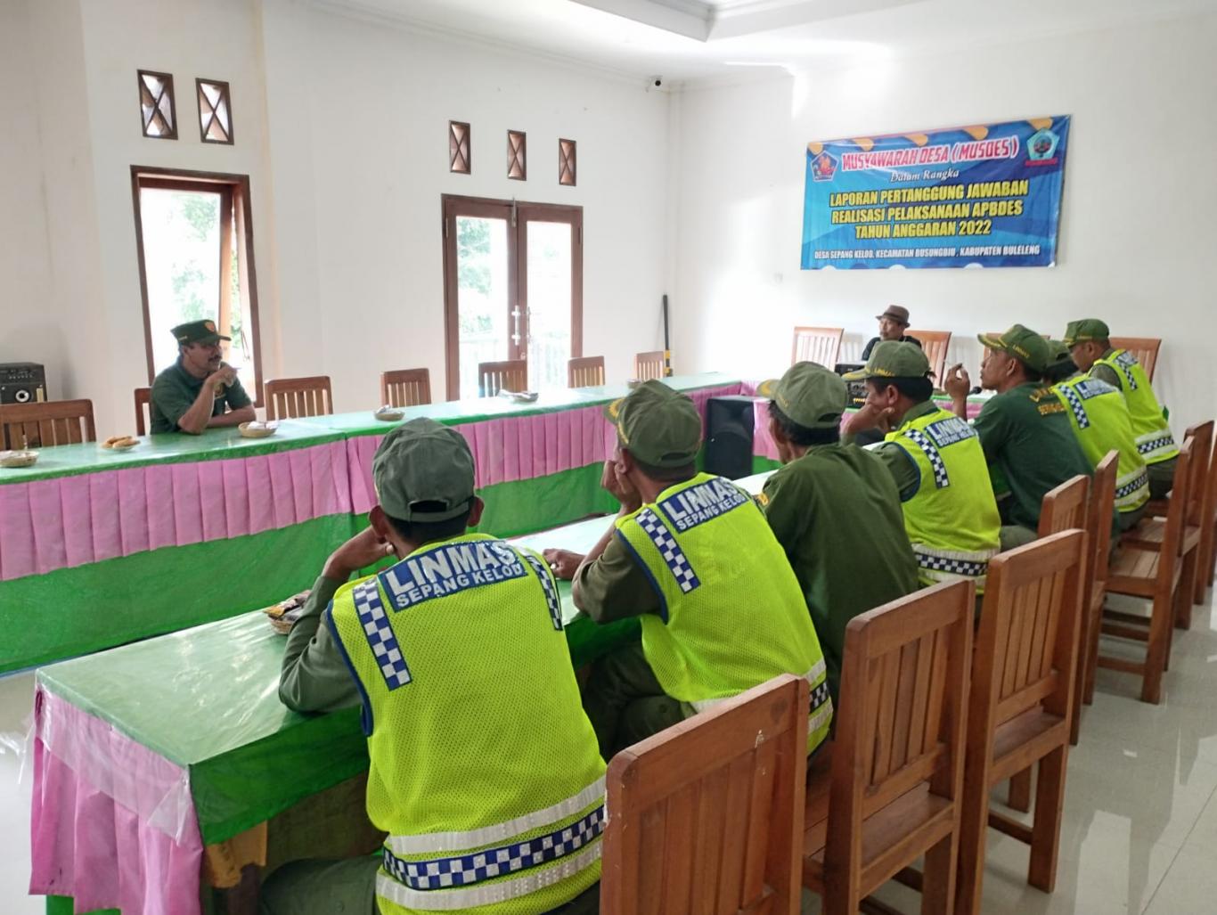 RAPAT KOORDINASI LINMAS DESA SEPANG KELOD - Website Desa Sepang Kelod